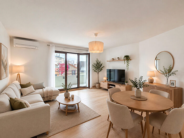 Appartement 3 pièces à vendre à Issy-les-Moulineaux, Les Epinettes, Le Fort, Les Hauts d'Issy