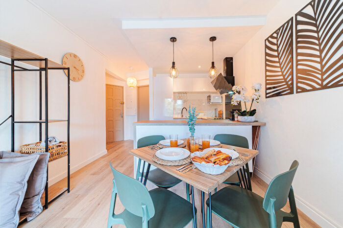 Appartement 1 pièce à Saint-Paul, Saint-Gilles les Bains, à vendre