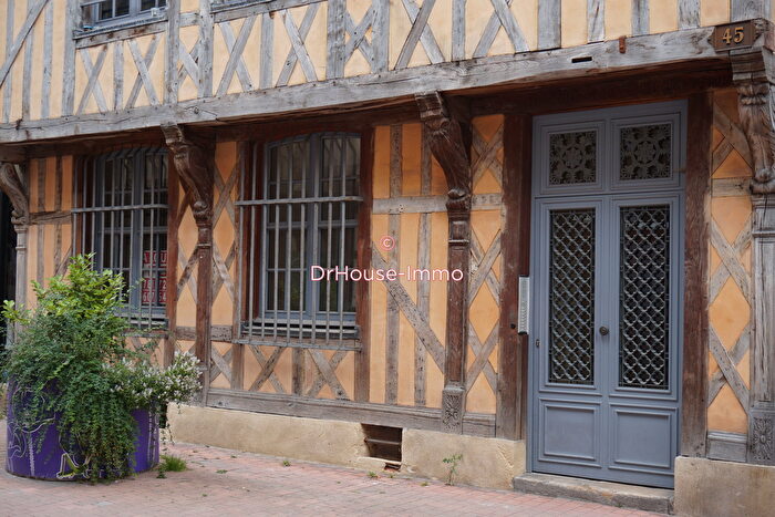 Appartement 4 pièces à Troyes, Cathédrale, à vendre