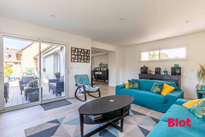 Maison 6 pièces à Liffré, à vendre