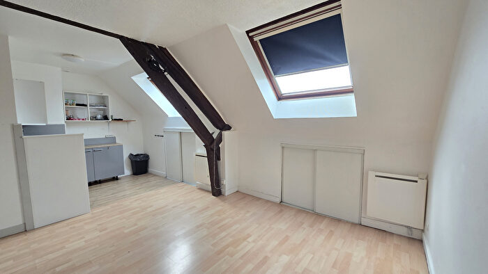 Appartement à vendre - Bonnelles - 1 pièce