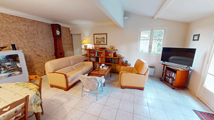 Maison à vendre - La Penne-sur-Huveaune - 5 pièces - 4 chambres