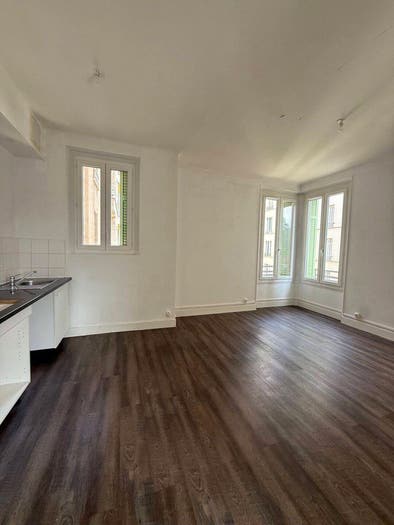 Appartement 4 pièces à Saint Giniez, Marseille 8ème arrondissement, à louer