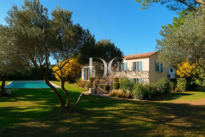 Maison à vendre - Saint-Rémy-de-Provence - 5 pièces - 4 chambres