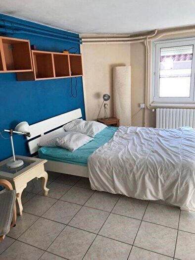 Appartement 2 pièces à Aventuriere-Simandre, Neuville-sur-Saône, à louer
