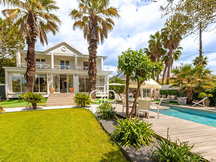 Maison à vendre - Lattes, Boirargues, Les Commandeurs, Le Soriech, Route de Carnon - 9 pièces - 8 chambres