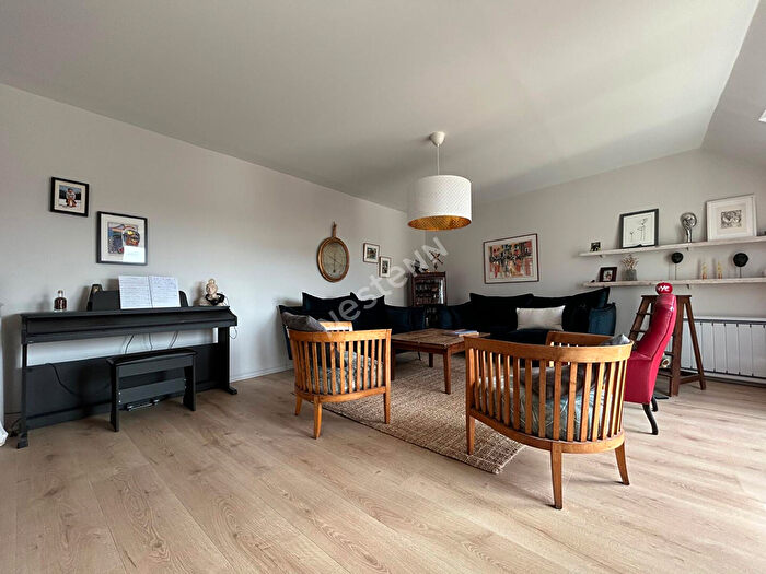 Pontoise, Centre-ville : Appartement 5 pièces à vendre