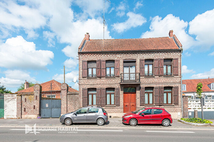 Maison 8 pièces à vendre à Cambrai, Esnes, Guise
