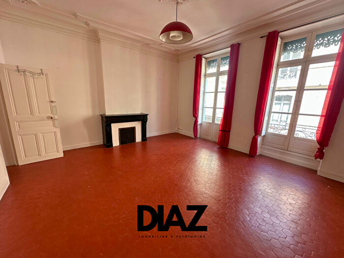 Appartement à vendre - Nîmes, Ecusson, Arènes - 5 pièces - 3 chambres