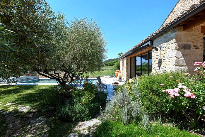 Maison 5 pièces à Uzès, à vendre
