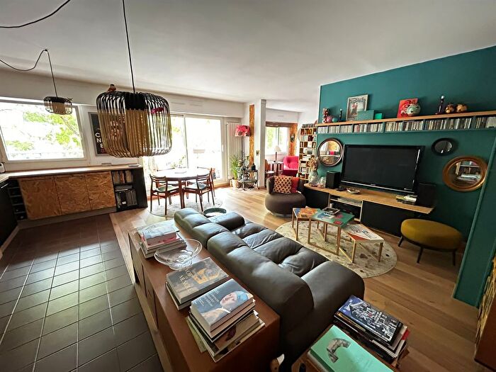 Paris 19ème, Mouzaia - Appartement 5 pièces à vendre