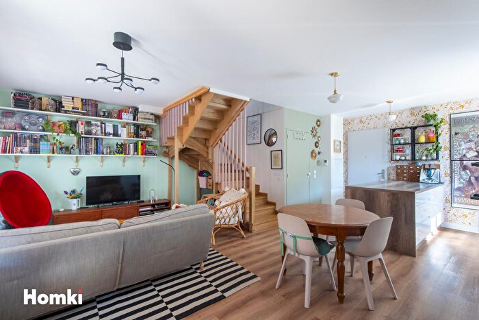 Appartement à vendre - Lançon-Provence - 4 pièces - 3 chambres