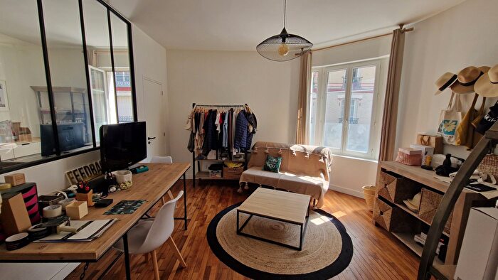 Appartement à vendre - Courbevoie, Bécon - 2 pièces - 1 chambre