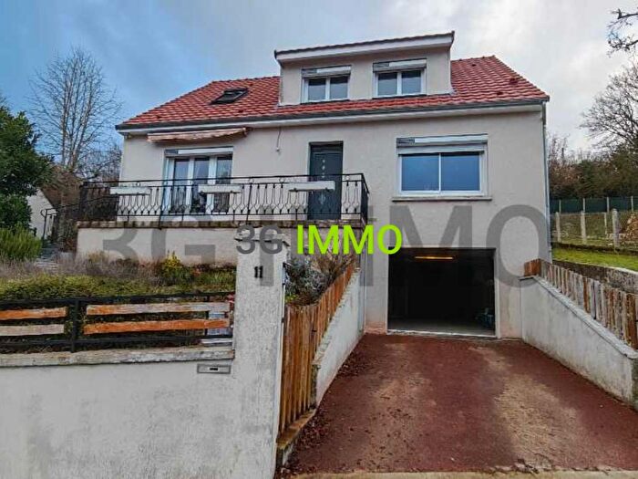 Maison à vendre - Provins, ZUP - 6 pièces - 4 chambres