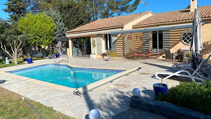 Maison à vendre - Vidauban - 5 pièces - 3 chambres