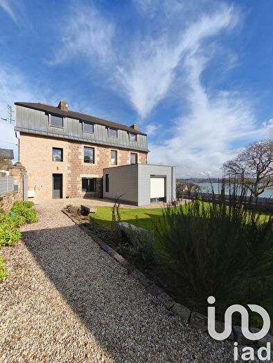 Maison à vendre - Perros-Guirec - 10 pièces - 5 chambres