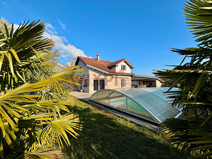 Maison à vendre - Saint-Nazaire-les-Eymes - 5 pièces - 4 chambres