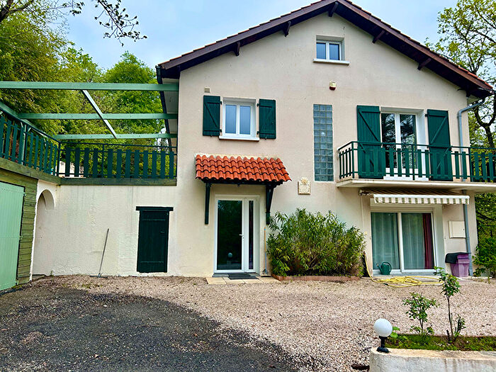 Maison à vendre - Laroque-des-Arcs - 7 pièces - 3 chambres