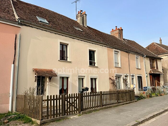 Maison à vendre - La Croix-en-Brie - 6 pièces - 4 chambres