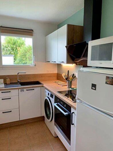 Appartement à louer - Bourg, Périgny - 3 pièces - 2 chambres