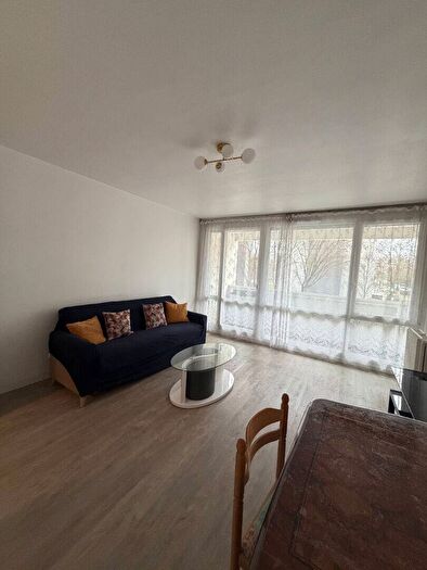 Appartement à louer - Rougemont-Hélène Boucher, Sevran - 3 pièces - 2 chambres