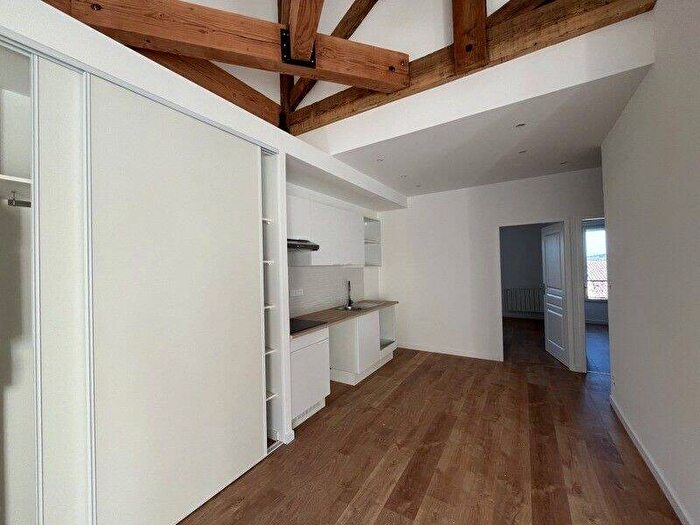 Appartement à louer - Blaye - 3 pièces - 2 chambres