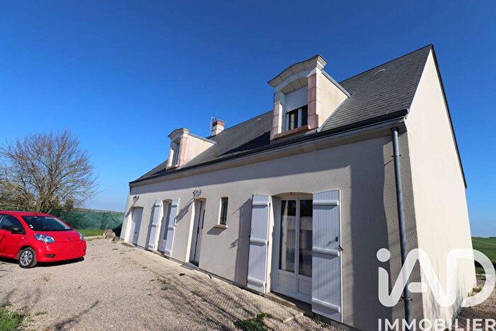 Maison à louer - Cravant - 3 pièces - 2 chambres