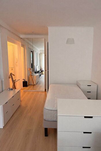 Appartement à louer - Parc dOrléans, Neuilly-sur-Seine - 1 pièce