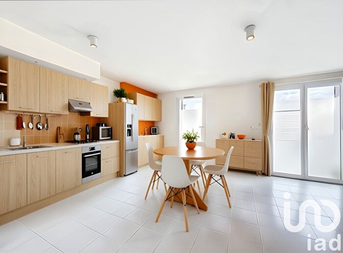 Appartement à vendre - Cormeilles-en-Parisis, Bois Rochefort - 3 pièces - 2 chambres