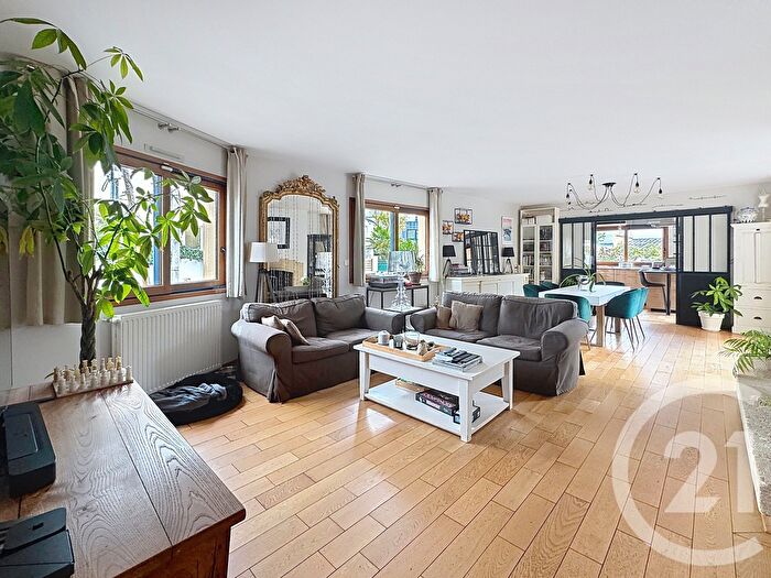 Quartiers Nord-Est, Jeanne d'Arc : Maison 9 pièces à vendre