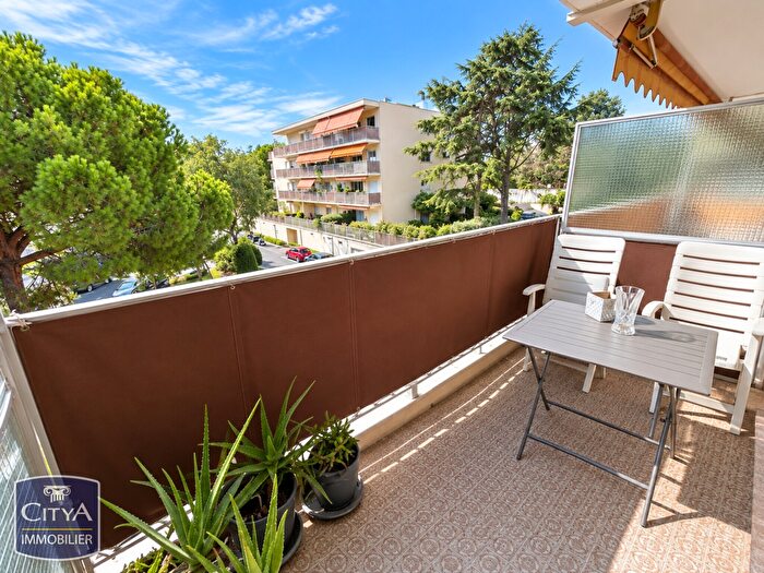 Cannes, Croix des Gardes : Appartement 2 pièces à vendre