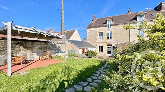 Maison à vendre - Neuilly-en-Thelle - 6 pièces - 4 chambres