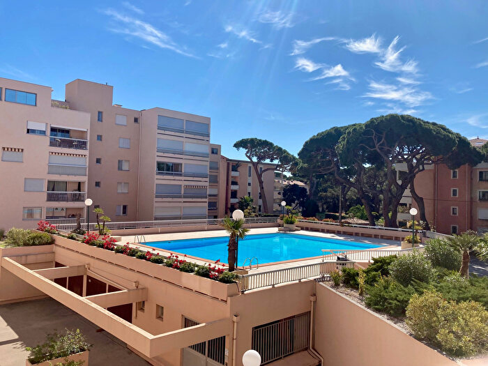 Appartement à vendre - Hyères, Port - 1 pièce