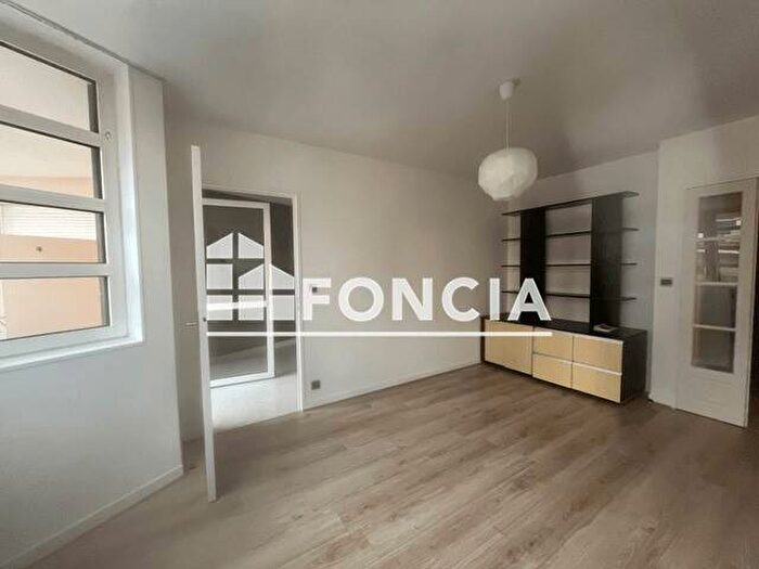 Appartement à louer - Centre Ville-Cathédrale, Évreux - 3 pièces - 2 chambres