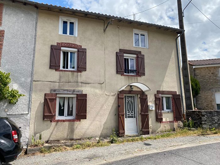 Maison à vendre - Bellac - 5 pièces - 3 chambres