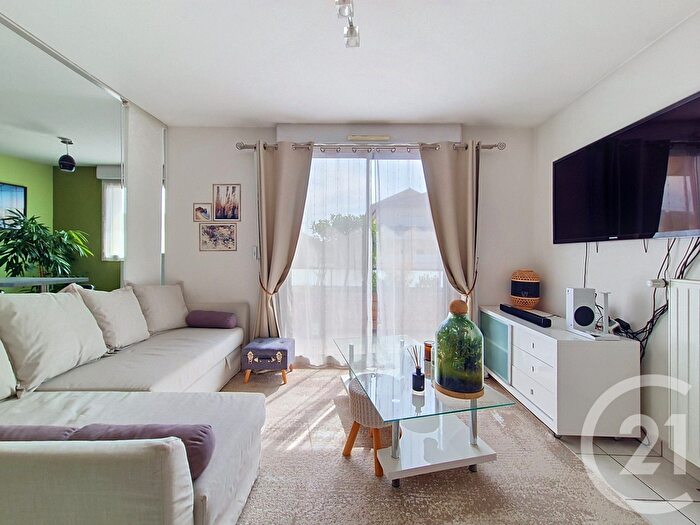 Appartement 3 pièces à Pont-de-Chéruy, à vendre