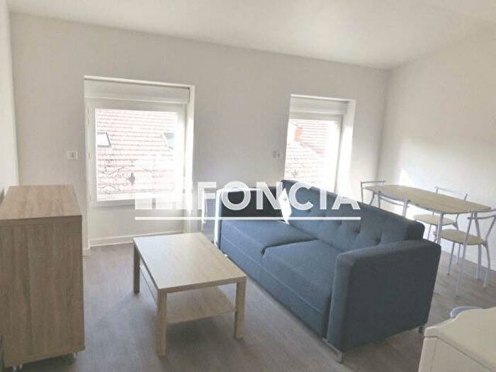 Appartement à louer - Le Centre-Centre Ville, Roanne - 2 pièces - 1 chambre