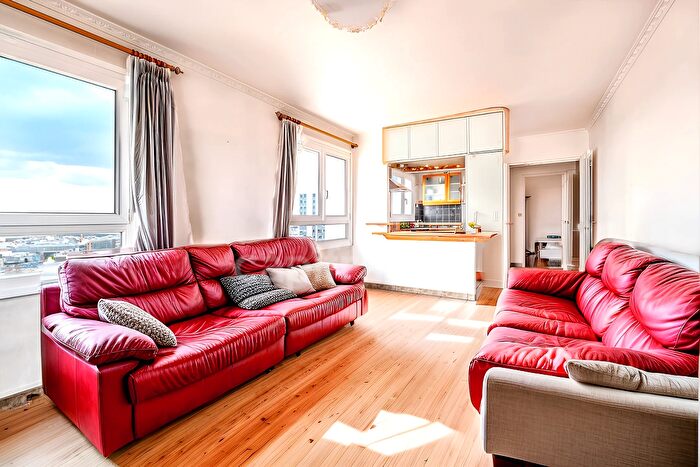 Paris 20ème, Saint-Blaise : Appartement 4 pièces à vendre