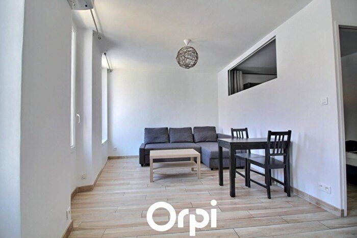 Appartement à louer - Bompard, Marseille ème arrondissement - 2 pièces - 1 chambre