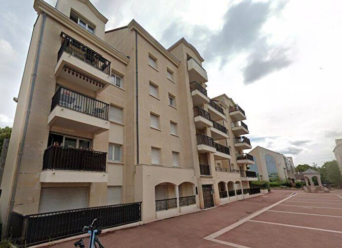 Appartement 3 pièces à La Fontaine-Parc des Sceaux-Croix de Berny-Centre Ville, Antony, à louer