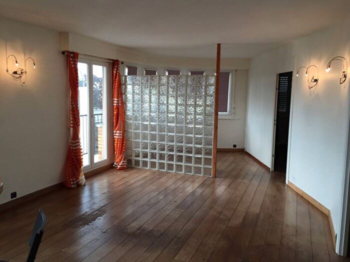 Appartement à louer - Centre Ville-Fin de la Guerre, Tourcoing - 4 pièces - 3 chambres