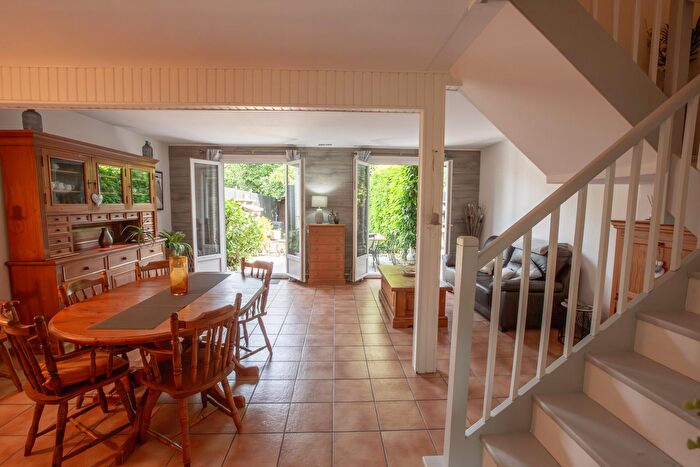 Le Mesnil-Saint-Denis - Maison 5 pièces à vendre
