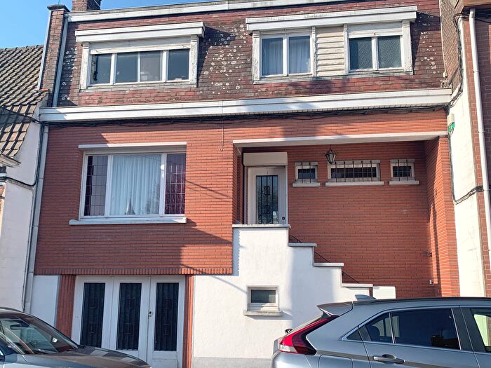 Maison à vendre - Neuville-en-Ferrain - 4 pièces - 3 chambres