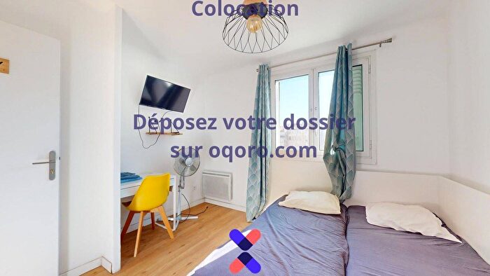 Appartement à louer - Saint Lazare, Marseille ème - 6 pièces - 5 chambres
