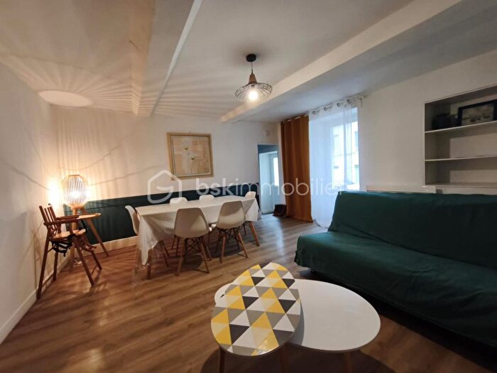 Maison à vendre - Port-en-Bessin-Huppain - 5 pièces - 2 chambres