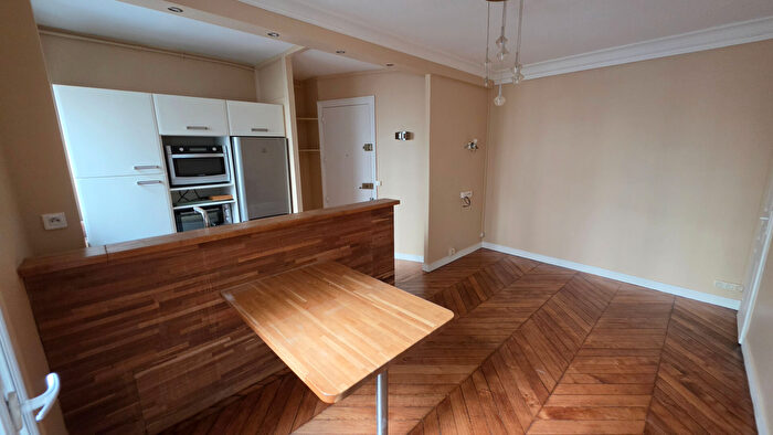 Appartement 2 pièces à Paris 17ème, Batignolles, Cardinet, à louer