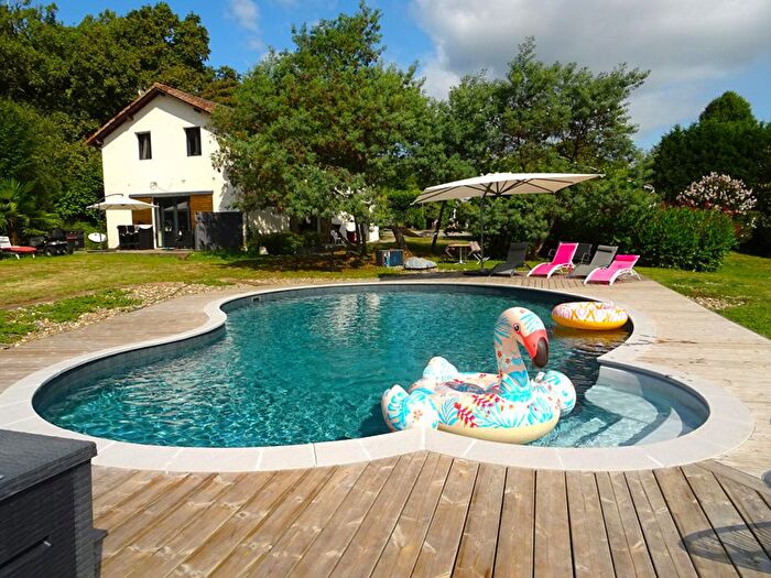 Maison à vendre - Mugron - 8 pièces - 6 chambres