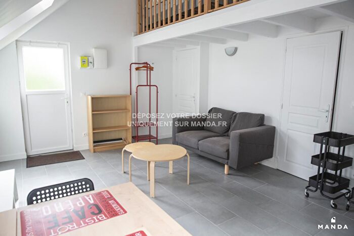 Appartement 1 pièce à Palaiseau, Plateau, à louer
