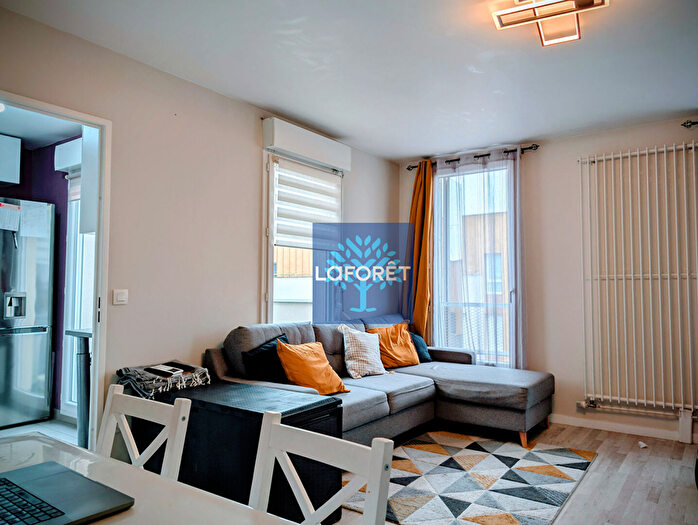 Appartement à louer - Cergy, Les Hauts-de-Cergy - 3 pièces - 2 chambres