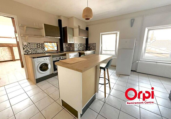Appartement 4 pièces à Champ de Mars-Le Calvaire-La Magdelaine, Remiremont, à louer